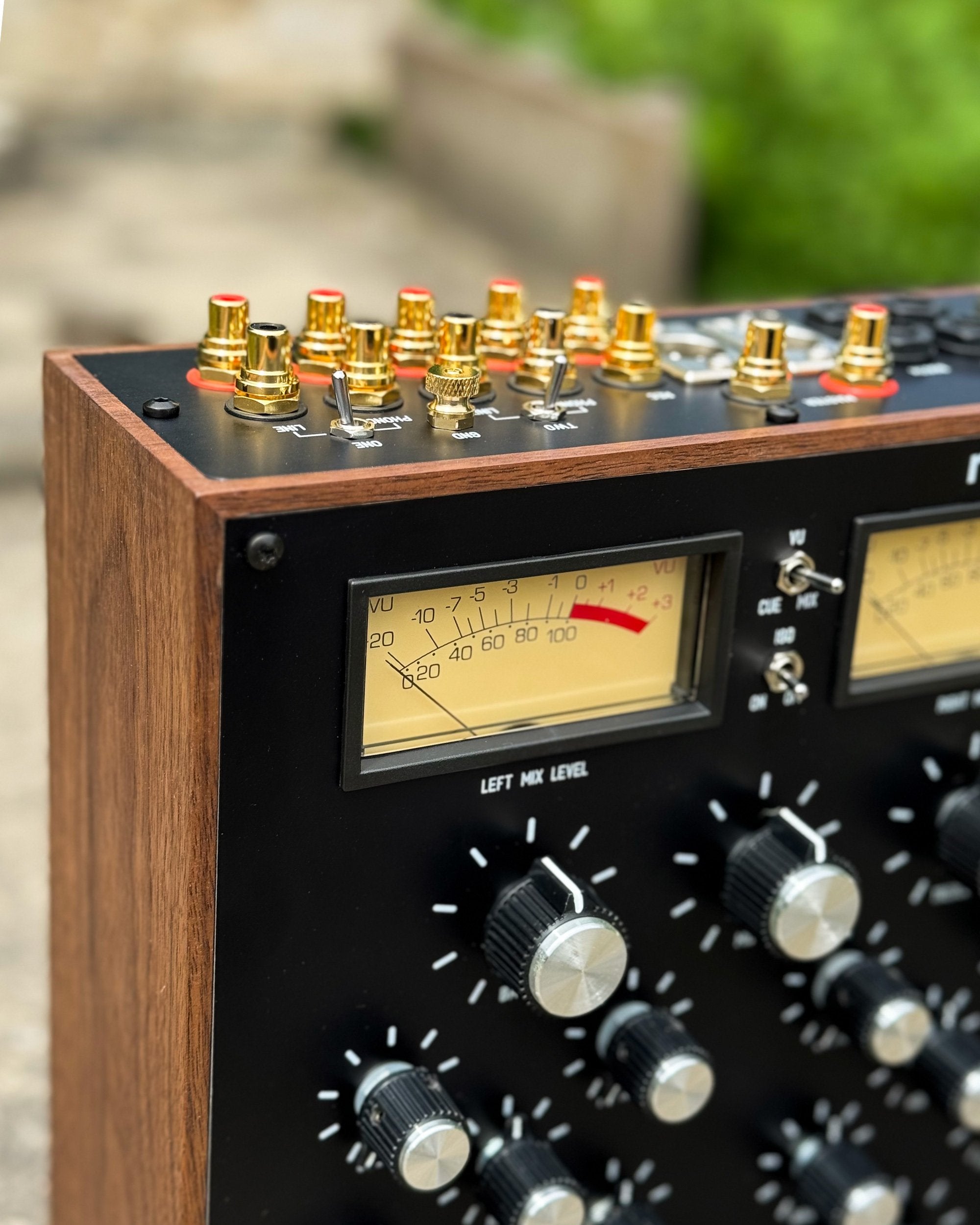 resør electronics - Rotary DJ Mixers handcrafted in Berlin