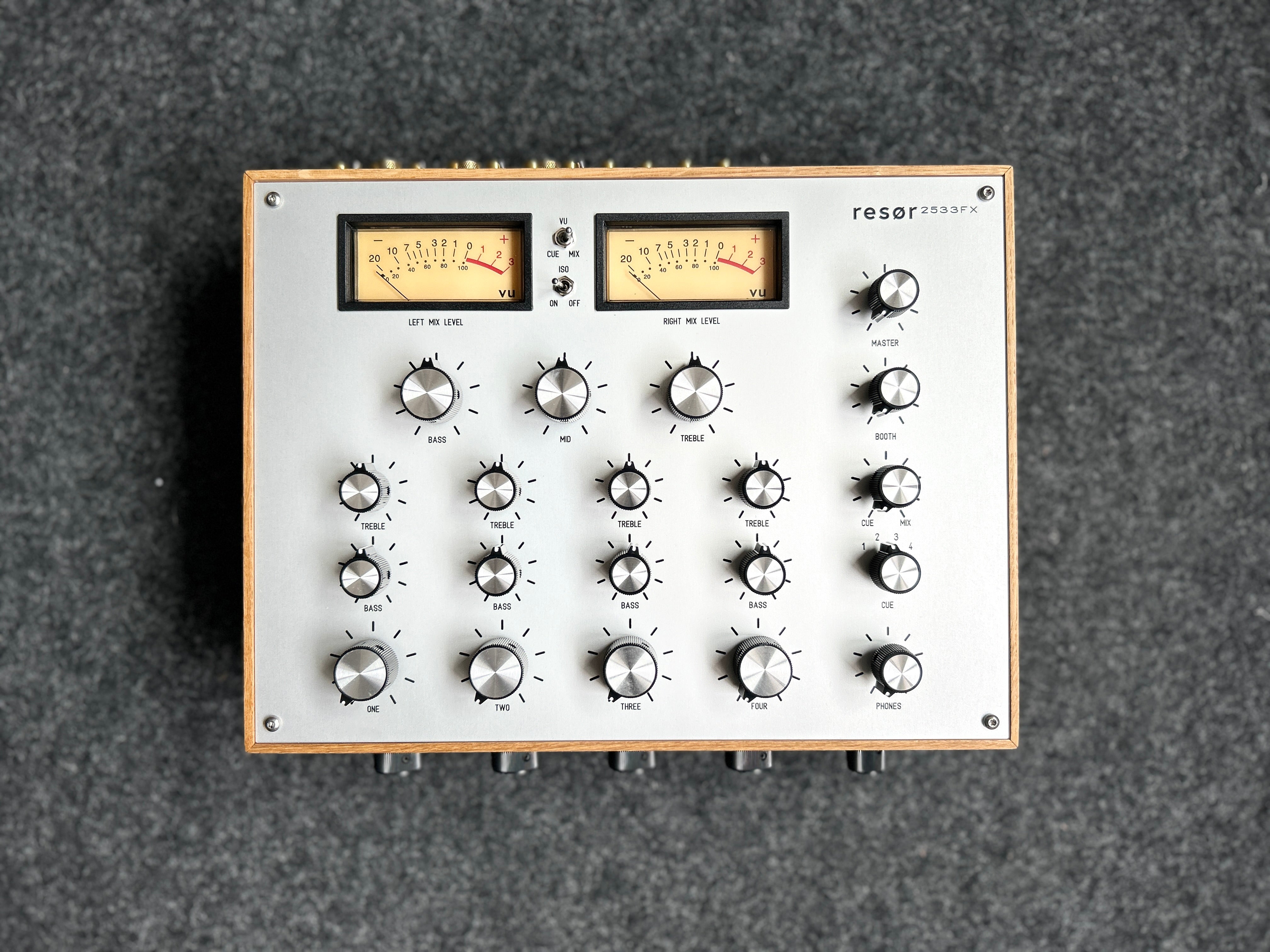 resør electronics - Rotary DJ Mixers handcrafted in Berlin